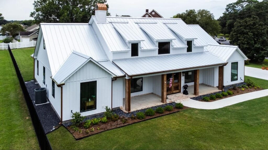 How Siding and Homeowners Insurance Work Together